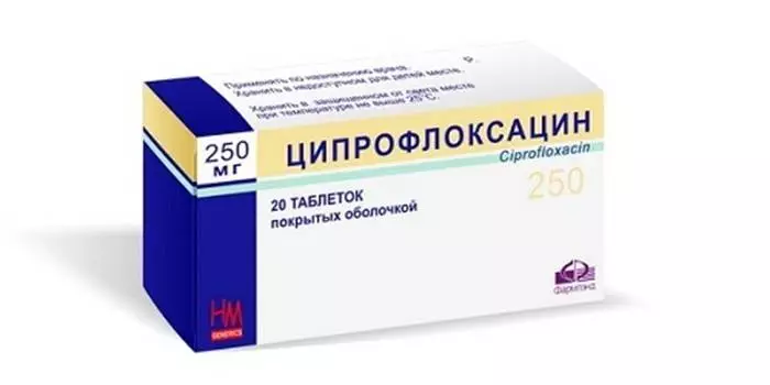 Tableta Ciprofloxacin në paketë