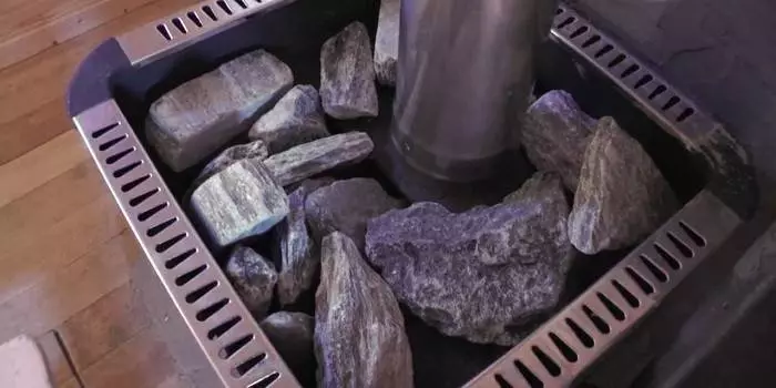 Kameny různých velikostí v troubě