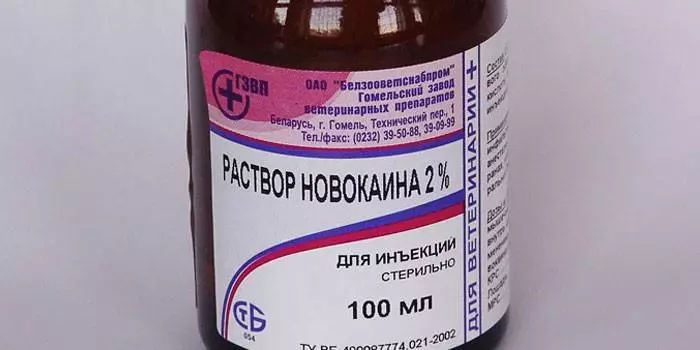 Solusi novocaine dalam botol