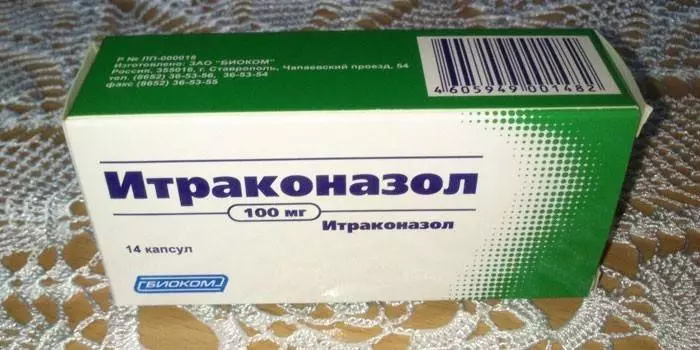 Paketdəki İtrakonazol kapsulları