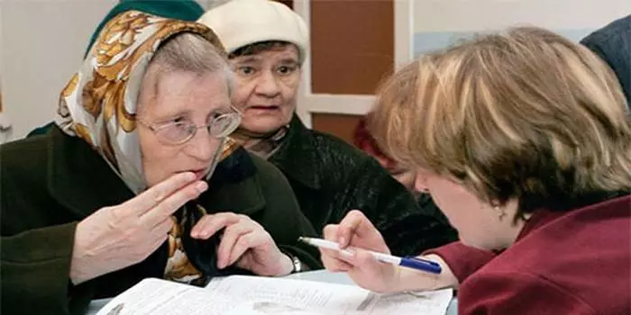 Pensionistas na institución