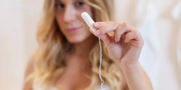 Brug af tamponer til menstruation