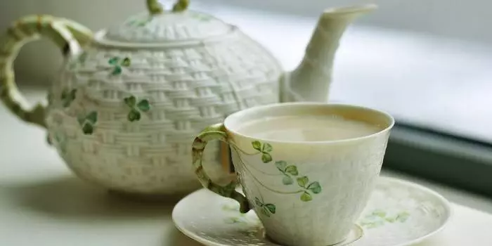 Zielona herbata z mlekiem