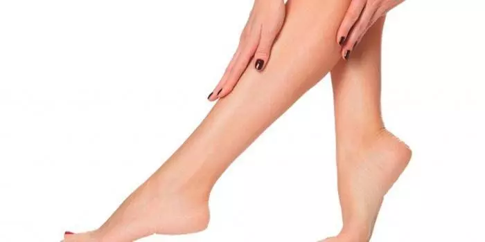 Girl's legs
