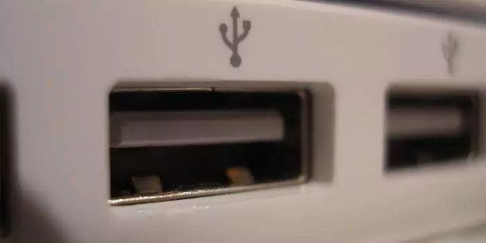 USB