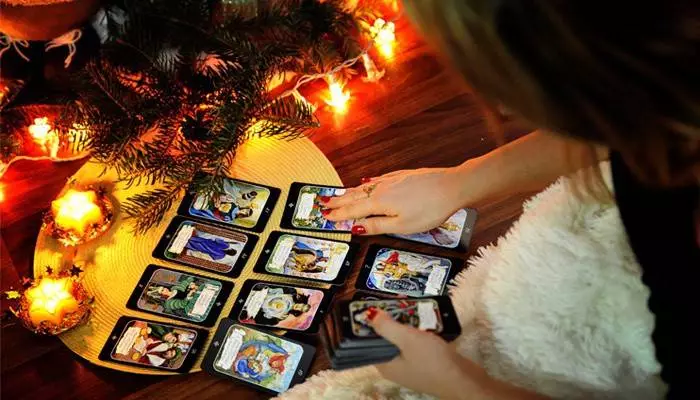 Cách đọc các lá bài Tarot cho mối quan hệ với đàn ông một cách chính xác: luyện tập