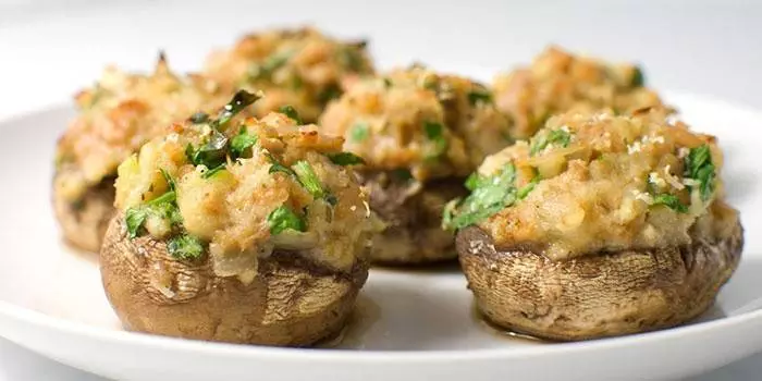 Sombreros de champiñón rellenos