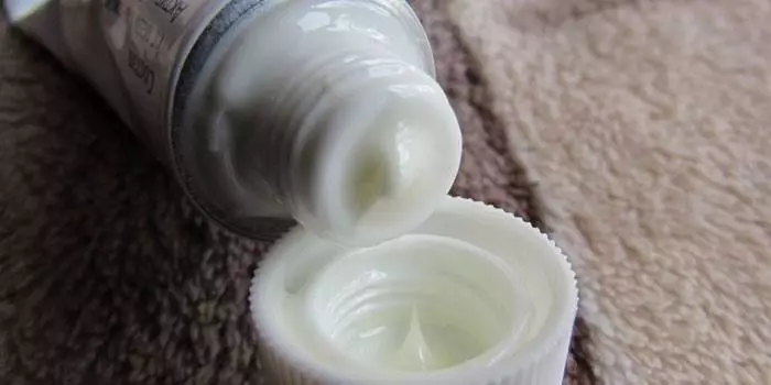 Crème in een tube