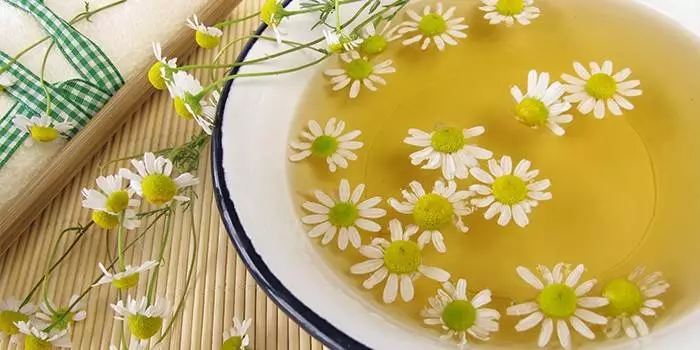 ອາບນໍ້າ Chamomile