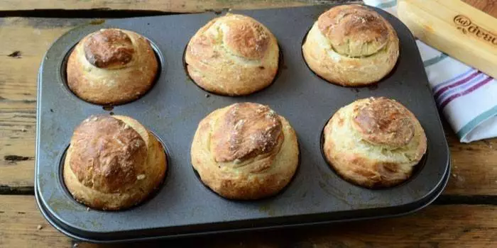 Brioches preparados en forma