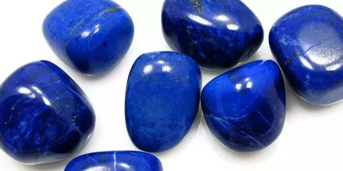 ကျောက် Lapis Lazuli