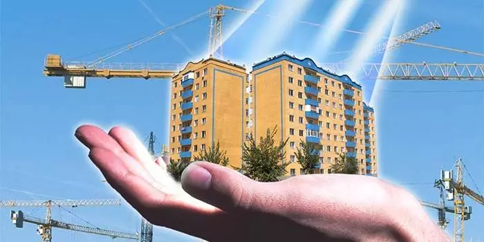 New building in the palm of your hand