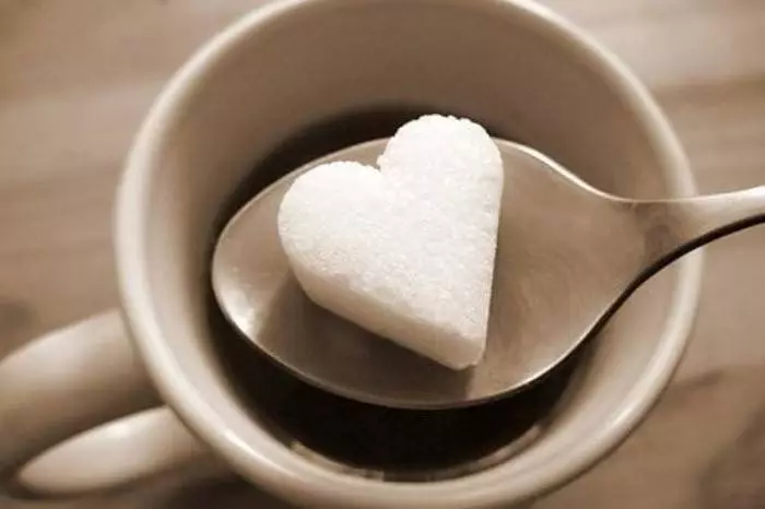 설탕이 함유된 커피의 칼로리 함량
