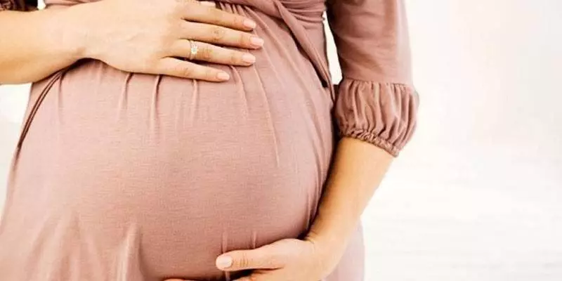 La taille de l'utérus par semaines de grossesse - qu'est-ce que c'est, caractéristiques de mesure et valeurs pathologiques