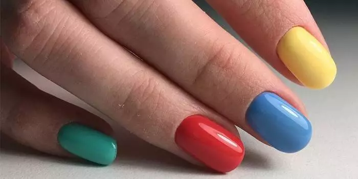 Nail Coating Traffic Light