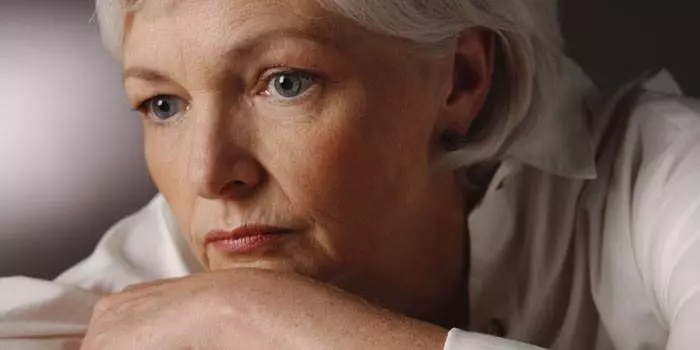 Забрзување на процесот на стареење на кожата со менопауза