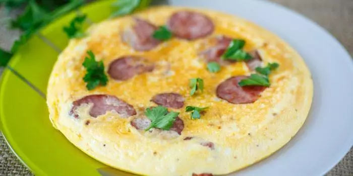 Omelet sosej