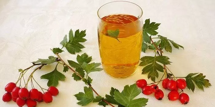 Hawthorn decoction fun itọju menopause