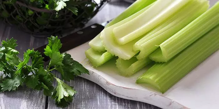 Pagsandig sa celery